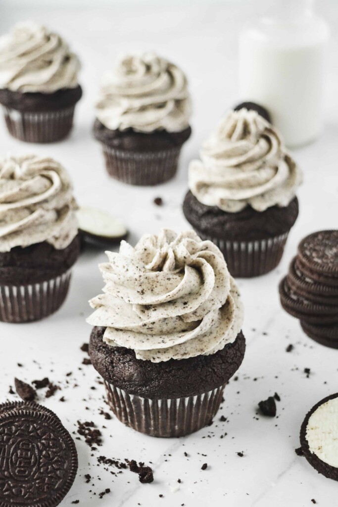 Oreo Cupcakes With Oreo Buttercream Frosting